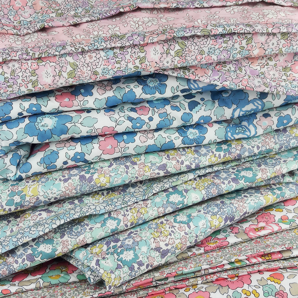 Liberty Fabrics ~ Betsy B Light Blue – Billow Fabrics